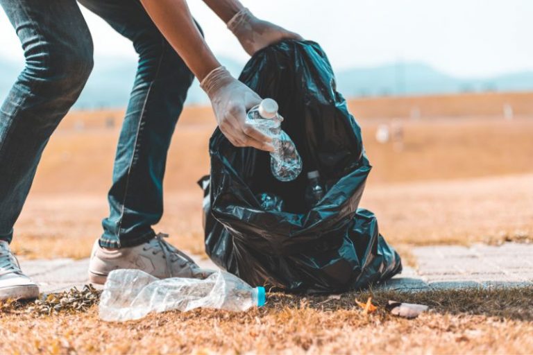 Otok smeti, je resen ekološki problem